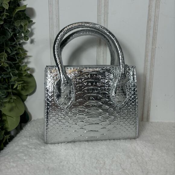 SHEIN | Bags | New Shein Mini Silver Metallic Crocodile Print Bag Club ...